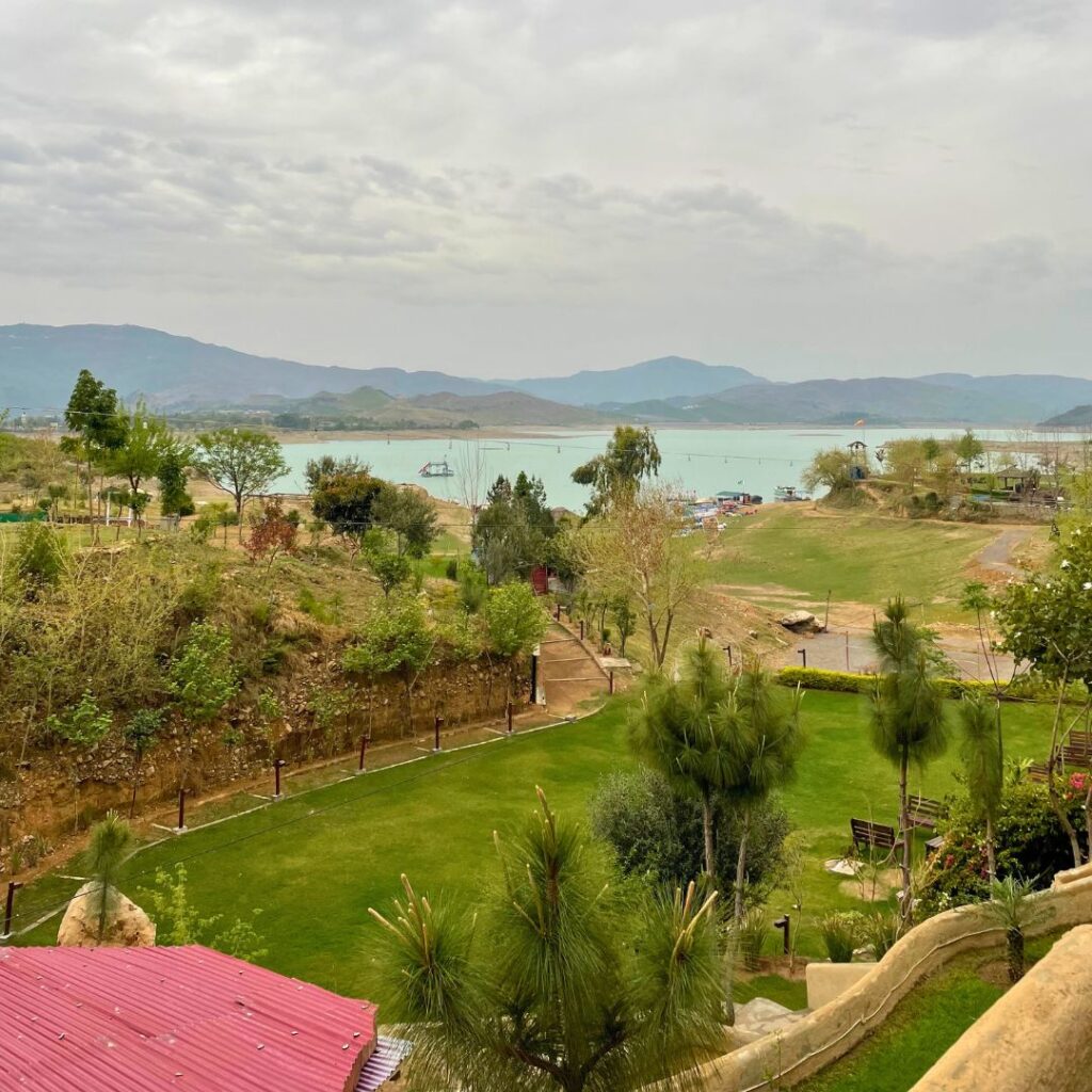 Exploring the Distinction: Hotel vs. Luxury Resort – Mabali Island ...