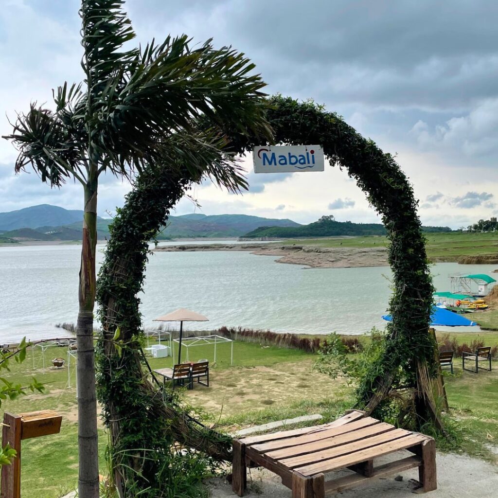 The Famous Selfie Spot & Nature Based Instagramable Locations at Mabali Island, Khanpur Lake ...